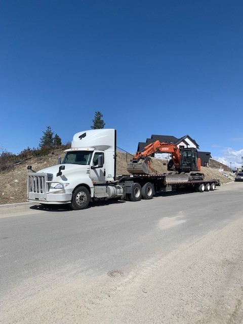 Tridem Step Decks With Beavertail - ACE